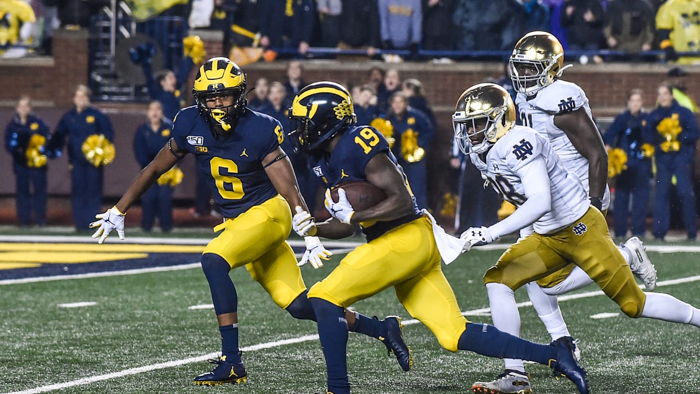 Notre Dame Football suffering setback as legacy prospect looks headed ...