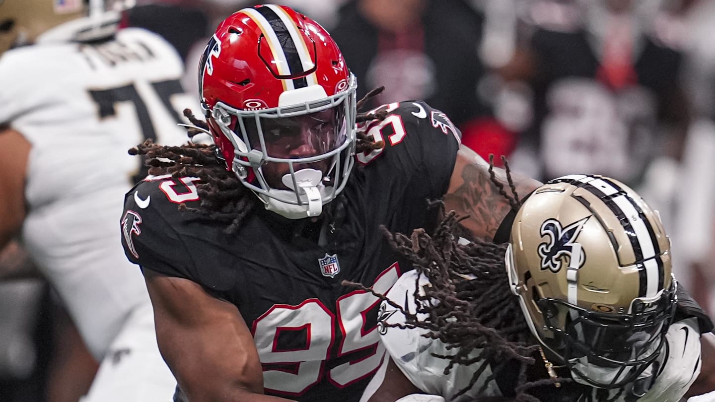 Atlanta Falcons Lose One DL, Re-Sign Another in Free Agency