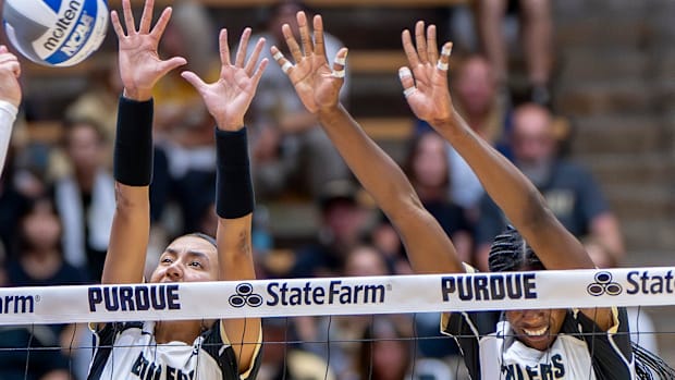 Purdue Volleyball Looking to Regroup Quickly After Tough Loss to Illinois