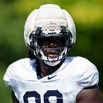 Auburn Tigers Receiver Eric Singleton Jr. Ranks Among ESPN’s Top Transfers