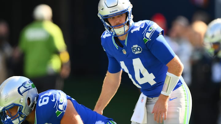 Seahawks finally let Sam Darnold cook vs. Bucs, just in time to finish ...