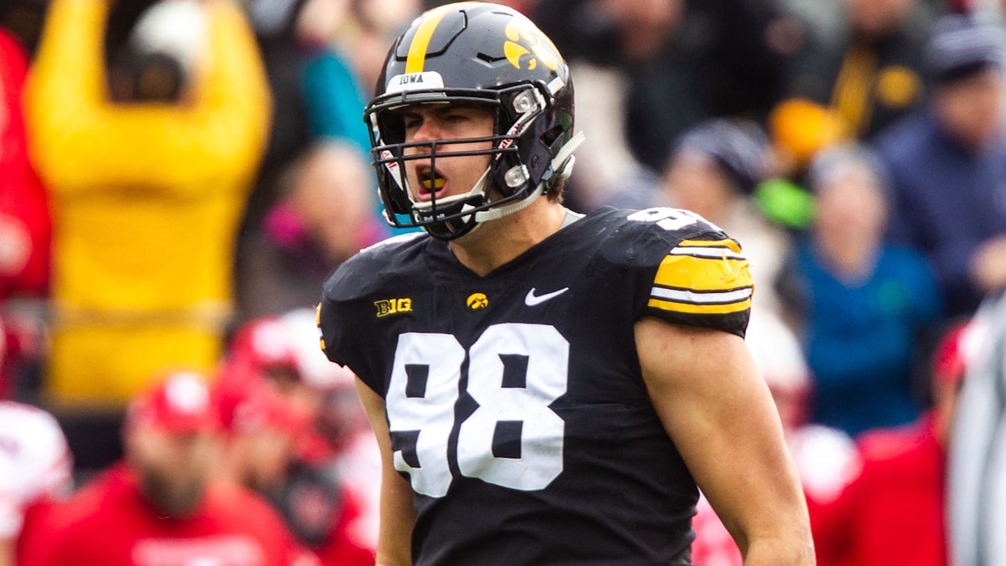 Iowa Hawkeyes Standout Lands New Deal With NFL Contender