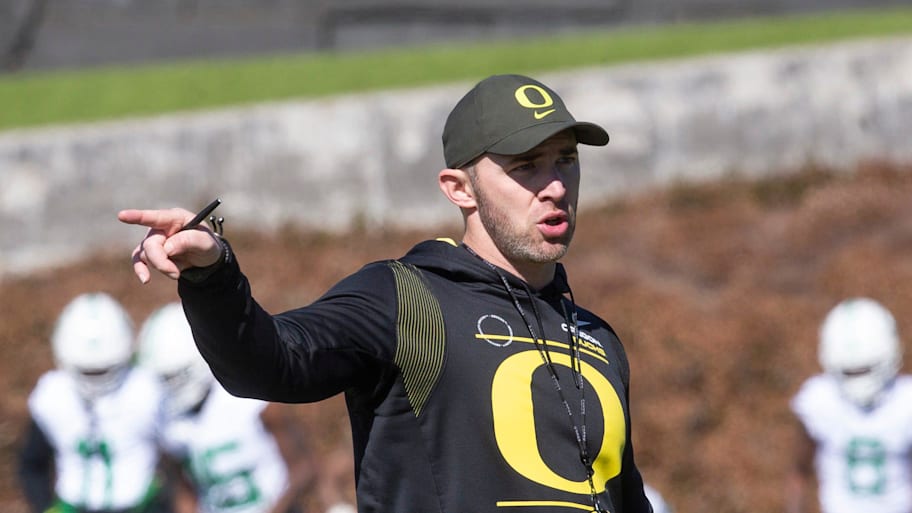 What Kenyon Sadiq Said About Oregon's New Offensive Coordinator Says ...