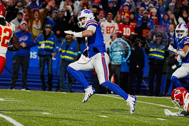Josh Allen not recognized by inspirational Bills fans in heartwarming exchange