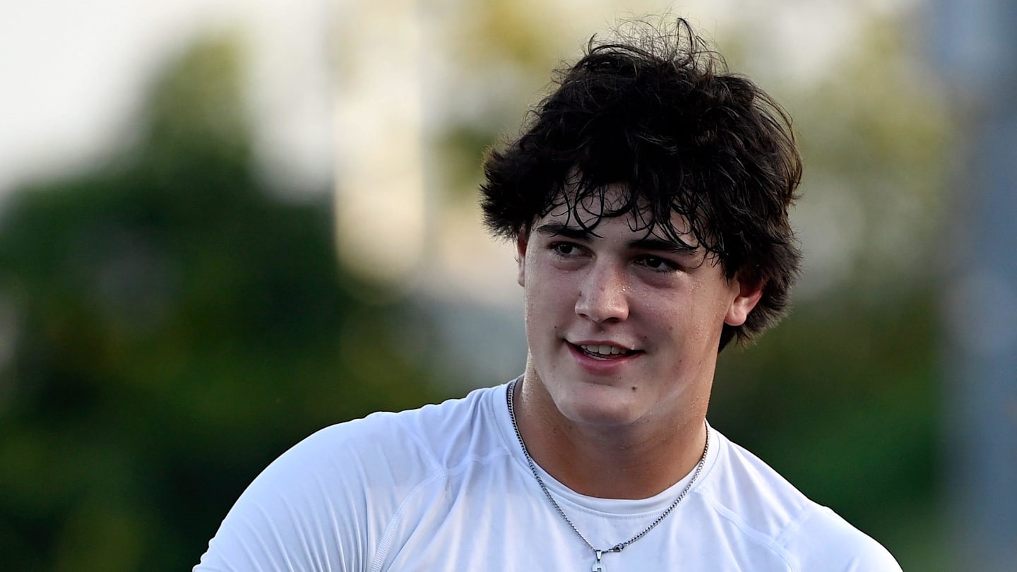 Georgia Hosts 5-Star Quarterback Jared Curtis After Successful Oregon ...