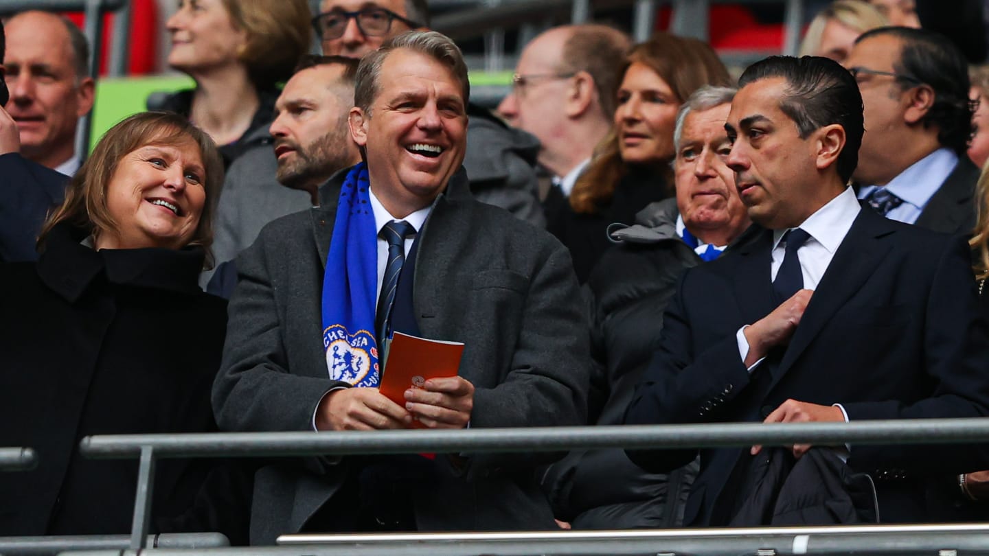 Chelsea 'nearing £20m deal' to sign 16-year-old Gabriel Mec ...