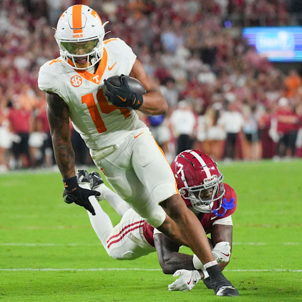 Everything Tennessee Football WR Coach Kelsey Pope Said Ahead of Kentucky