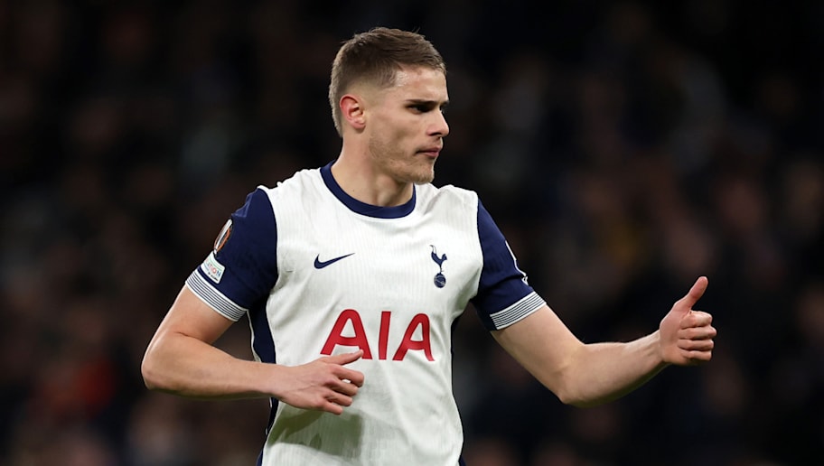 Why Micky van de Ven is not playing for Tottenham against Brentford