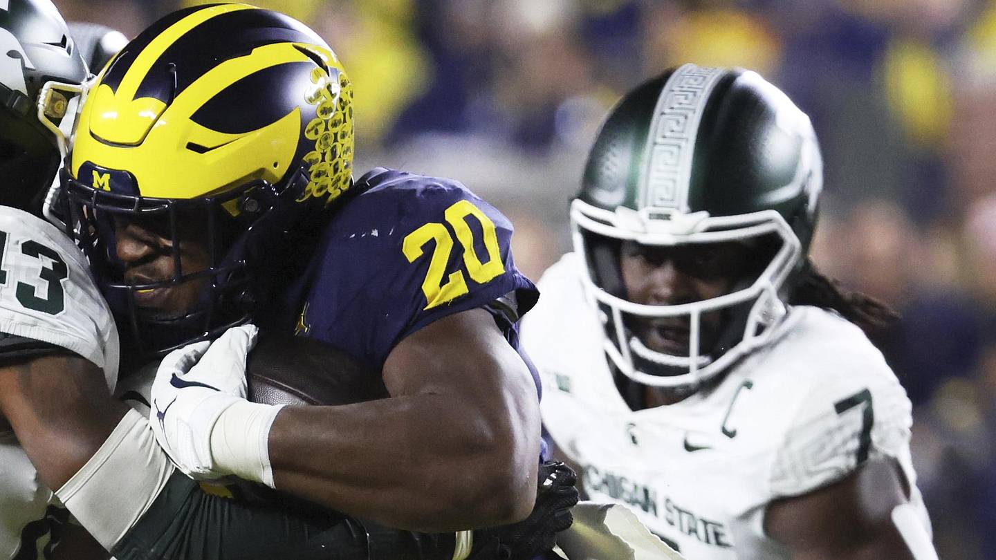 WATCH: Fight breaks out after Michigan defeats Michigan State