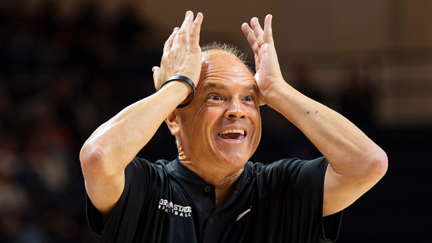 Oregon State Women's Basketball: Beavers Fall 86-61 in Portland Rematch