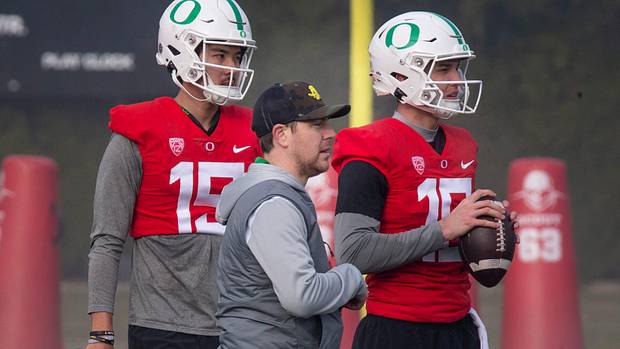 Oregon Ducks Eye New Quarterback Recruits After Jared Curtis Commits to ...
