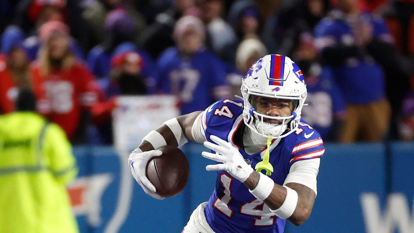 Bills to Trade Stefon Diggs to Texans in Blockbuster Deal, per Report