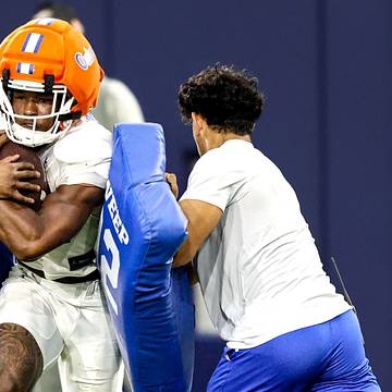 Envisioning Roles for Florida Gators' 2024 Transfers: EDGE Brien Taylor ...