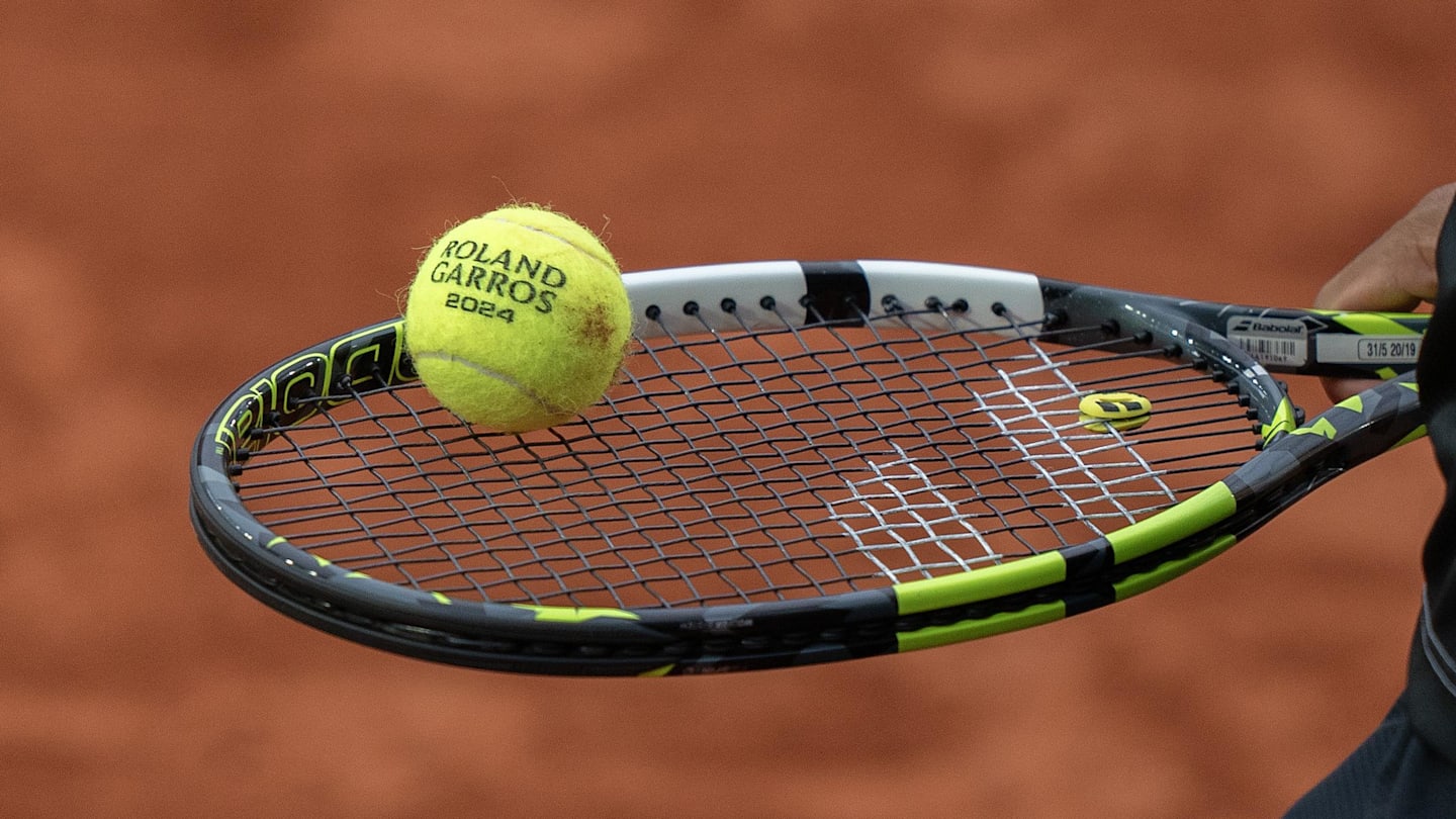 Former TikTok Sensation Anna Frey Lands Third NIL Deal as She Paves Her ...