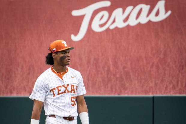 Two-Sport Texas Longhorns Star Jonah Williams Suffers Injury Scare vs ...