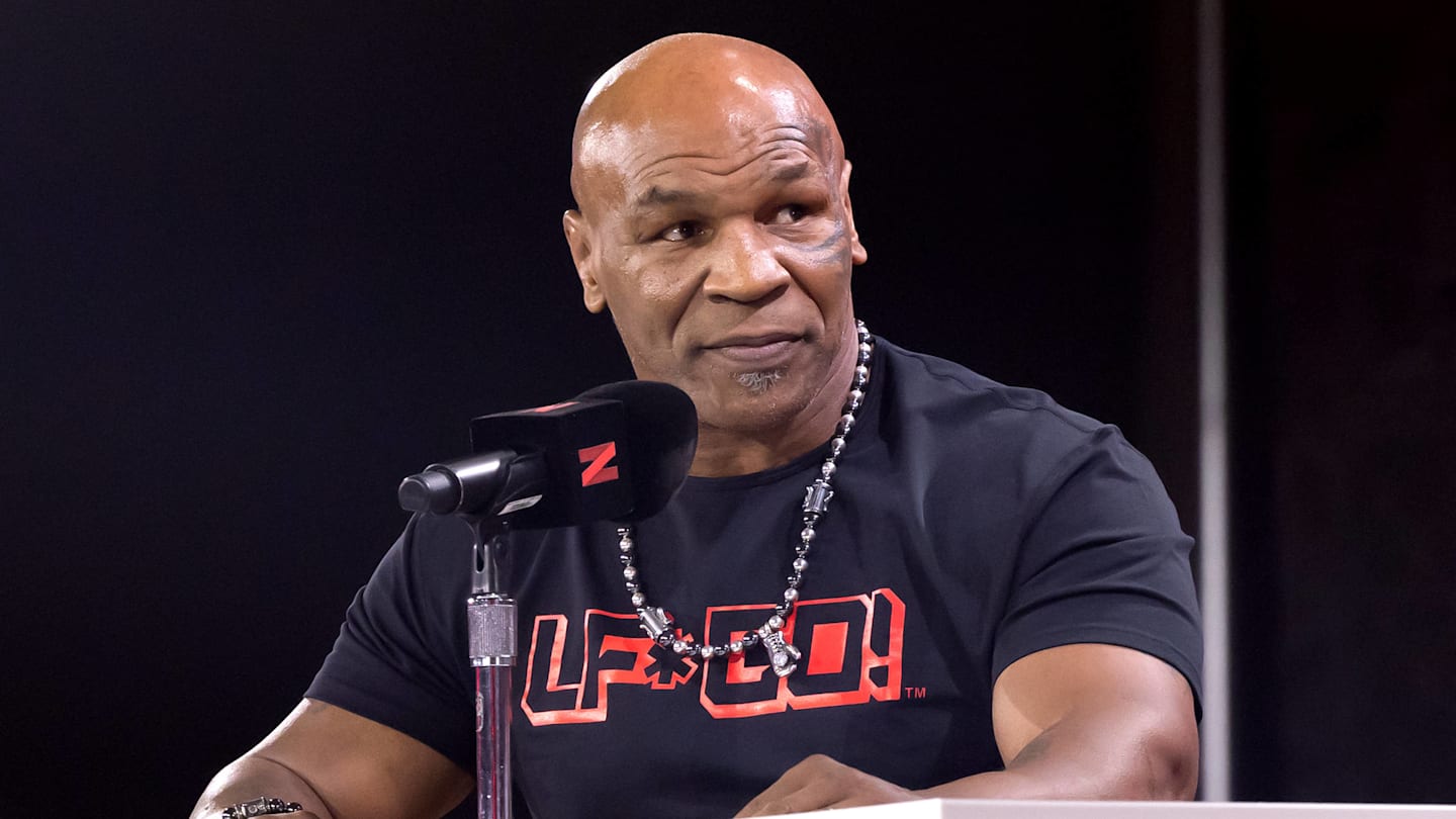 Mike Tyson Picks Floyd Mayweather's Next Fight