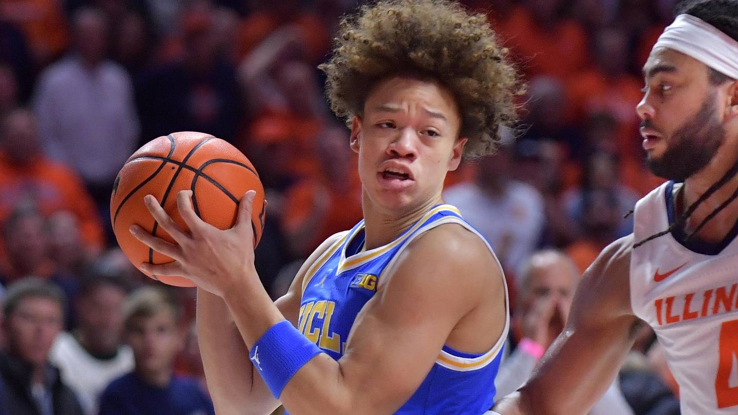 UCLA's Cronin Has Been Impressed With Freshman Perry's Growth