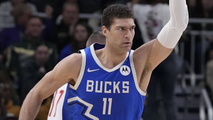 Bucks' Brook Lopez Listed as Top Trade Target as Western Conference Squad