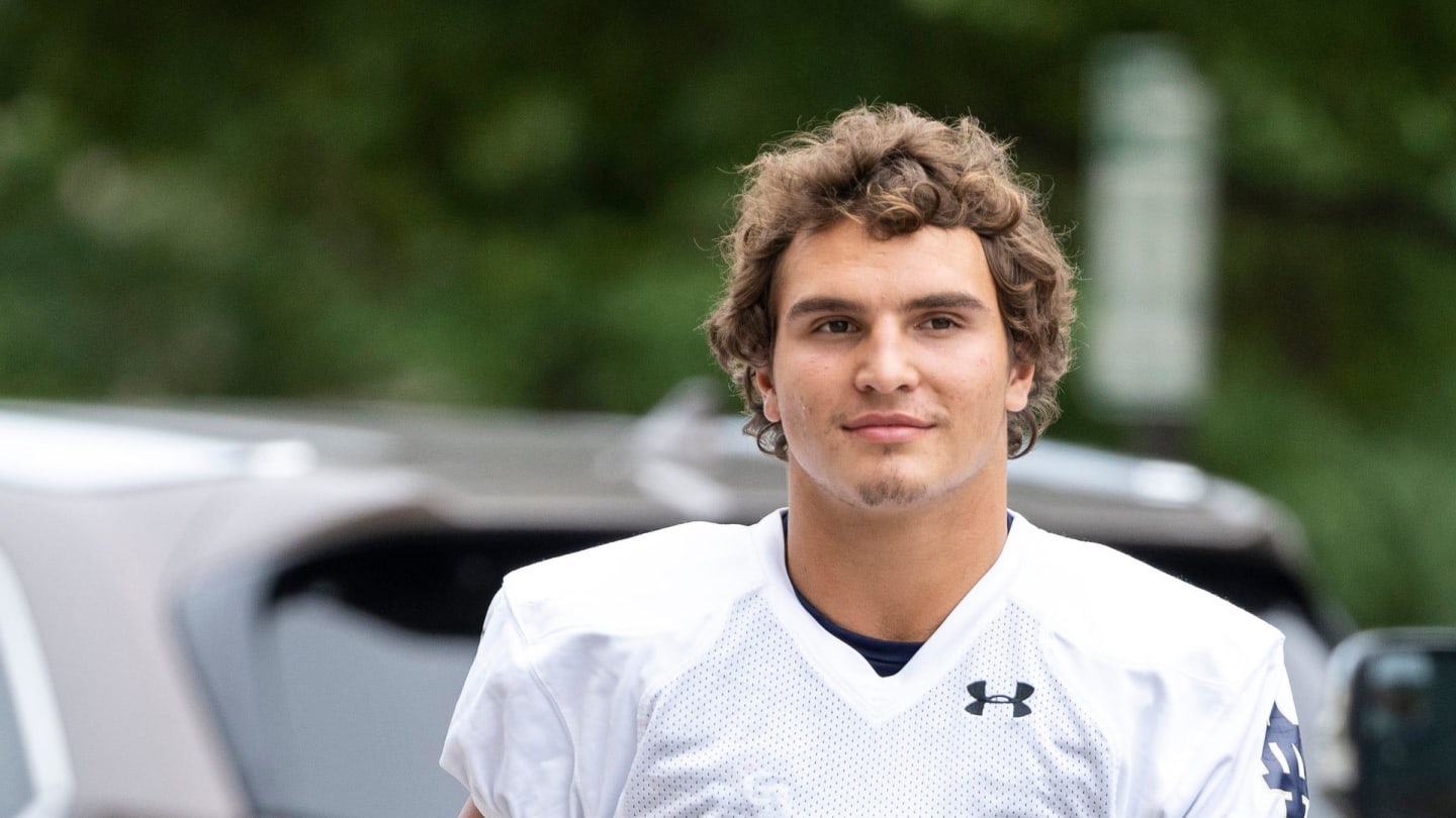 Ex-Notre Dame football defender gives update after terrifying health issues