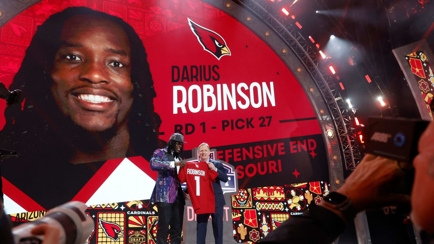 Eli Drinkwitz Reacts to Darius Robinson Being a First Round Draft Pick