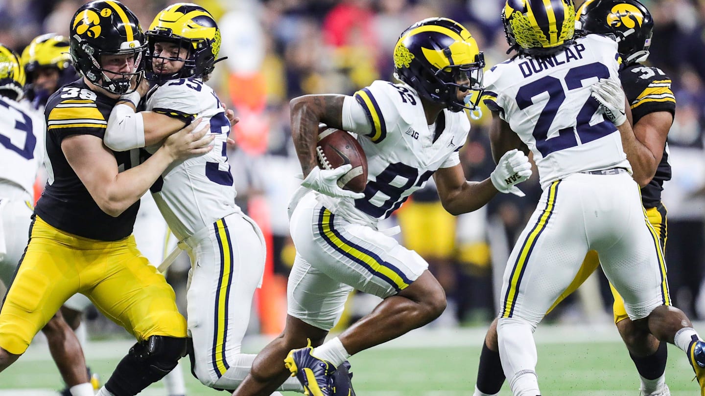 ESPN gives percentages on Michigan football winning Big Ten, making it to the CFP