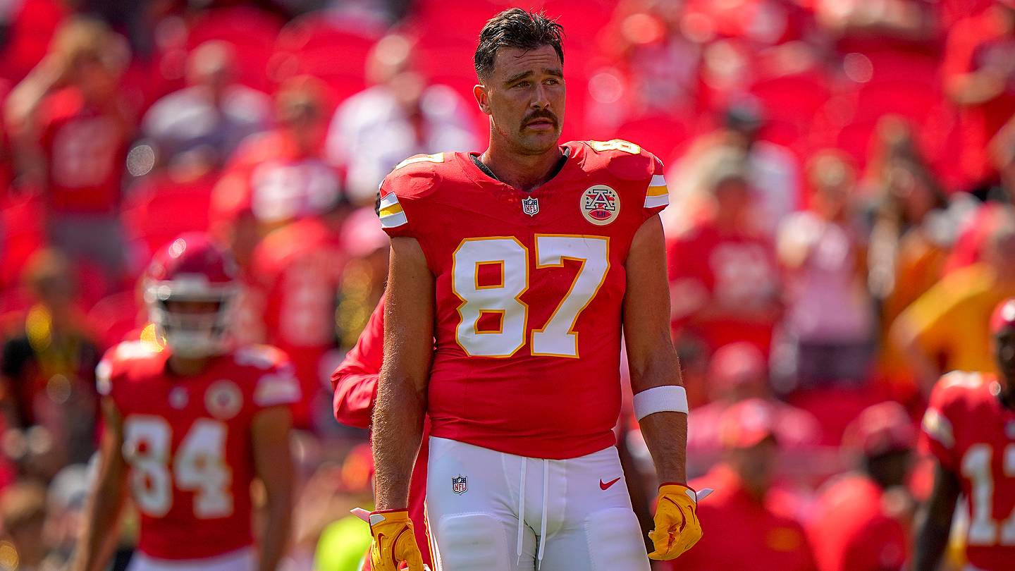Jim Nantz Cracked a Subtle Taylor Swift Joke During Chiefs-Bengals