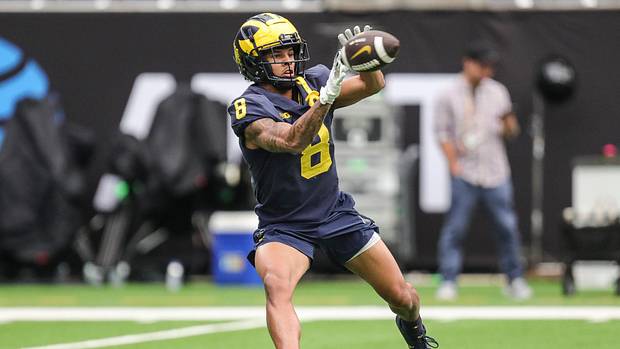 Former Wolverine WR who transferred to Big Ten rival suffers season ...