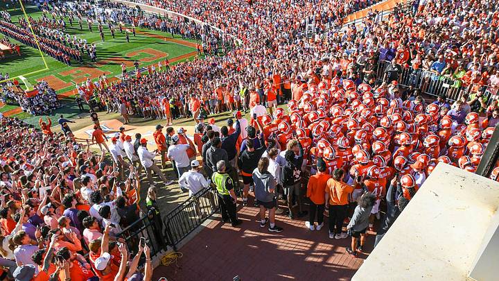 Why Clemson's Gameday is the Best in College Football