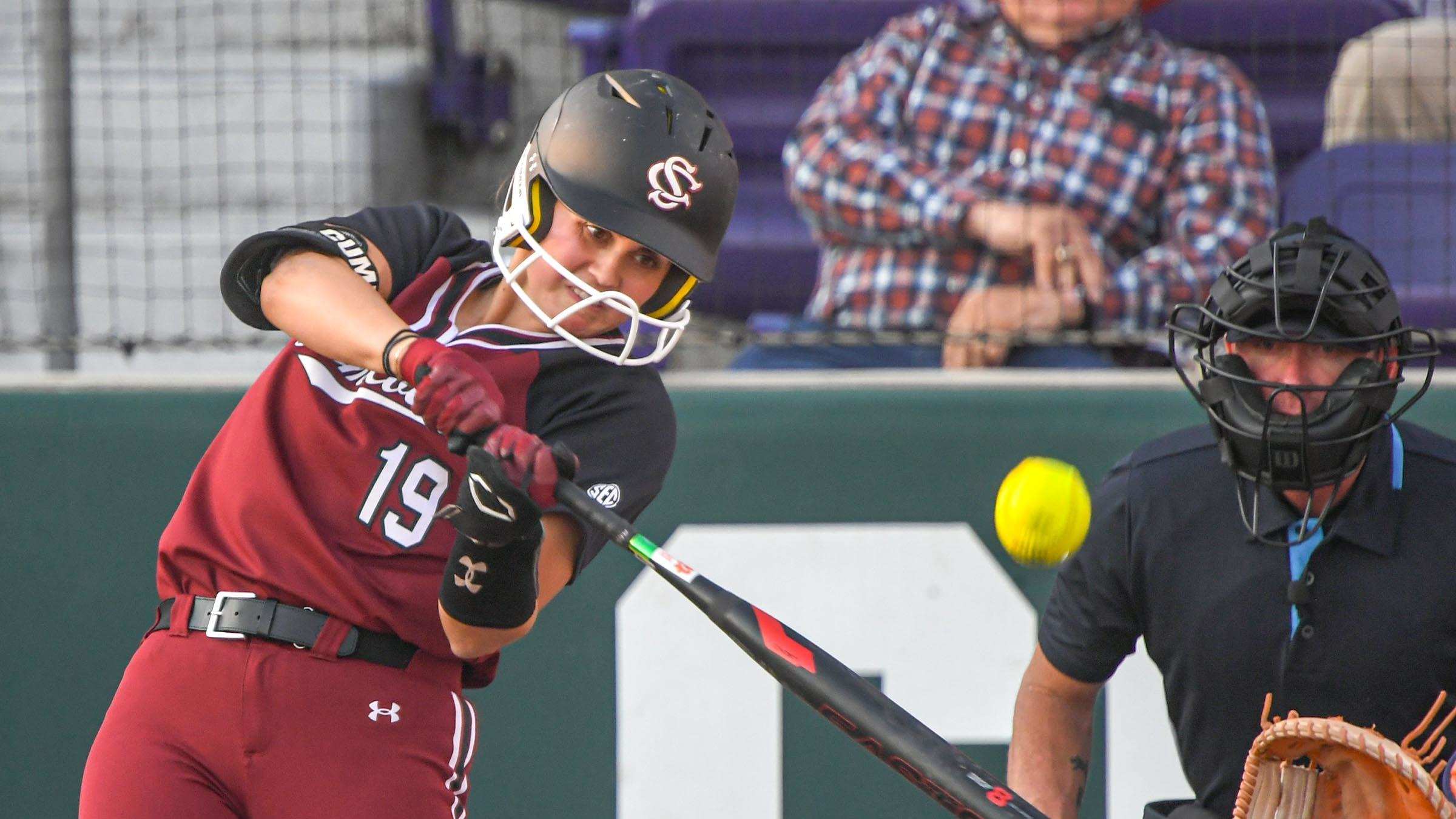 Gamecocks softball team, new head coach Ashley Chastain set begin 2025 season