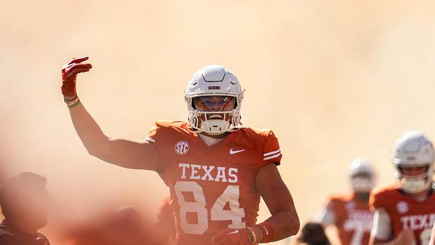Texas Tight End Jordan Washington Suffers Injury In Spring Practice