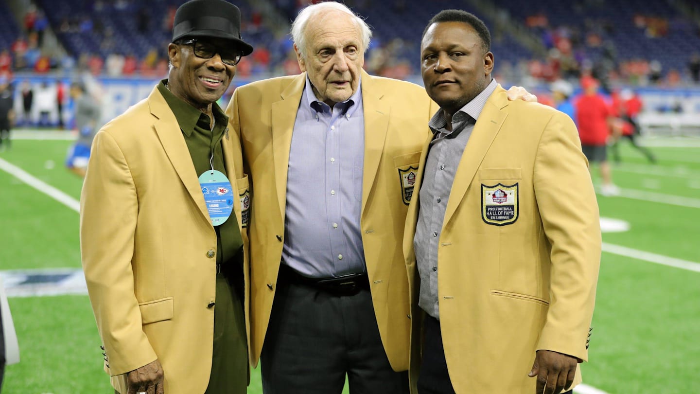 Lions Hall of Fame linebacker Joe Schmidt has passed away at the age of 92