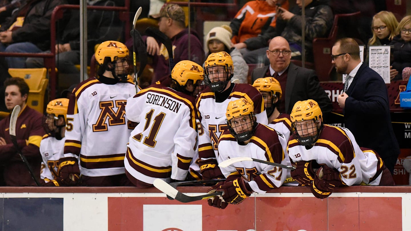 Gophers men's hockey plays to a tie with Alaska
