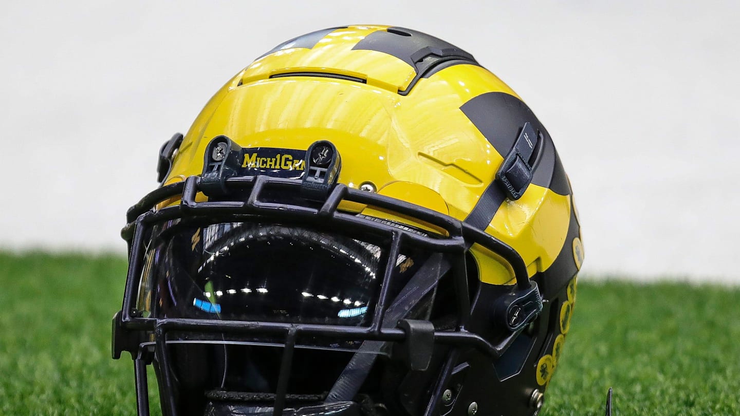 Michigan football hires David Denham as an assistant defensive line coach