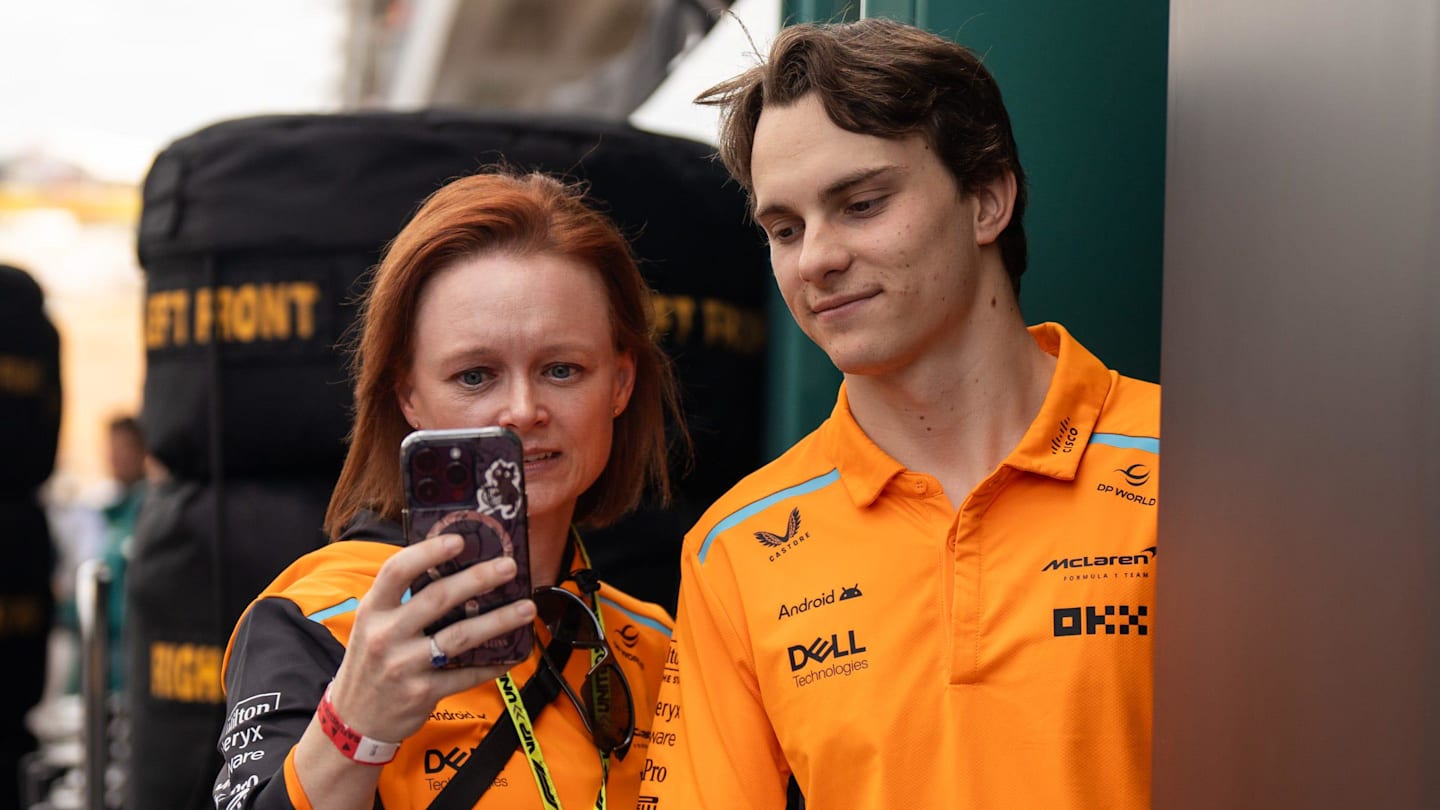 F1 Miami McLaren driver Oscar Piastri epically fails dance move from ...