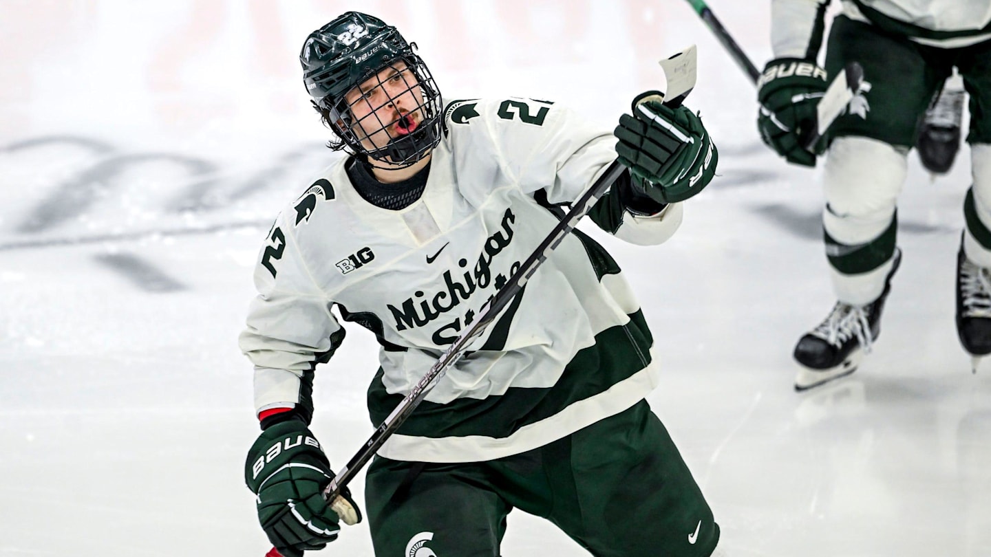 Tampa Bay Lightning Prospect Named 2025 Hobey Baker Award Winner