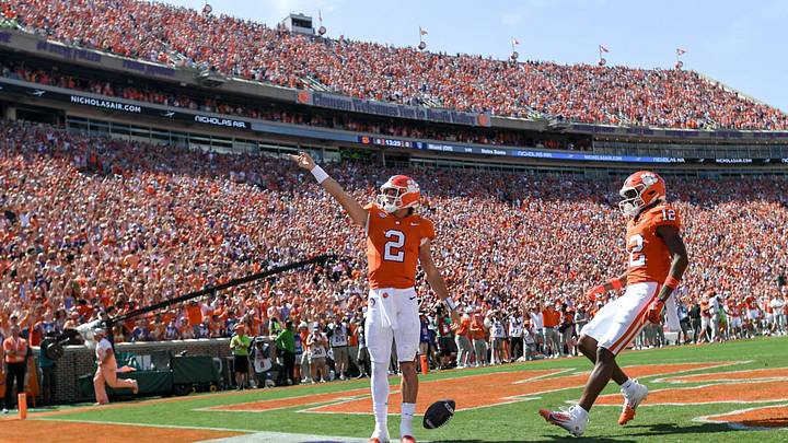 Analysis, Predictions for Clemson Tigers Against Texas Longhorns in CFP
