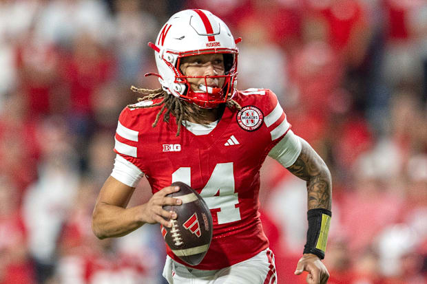 Peterson: TJ Lateef's Coming-Out Party Outshines Emmett Johnson's ...