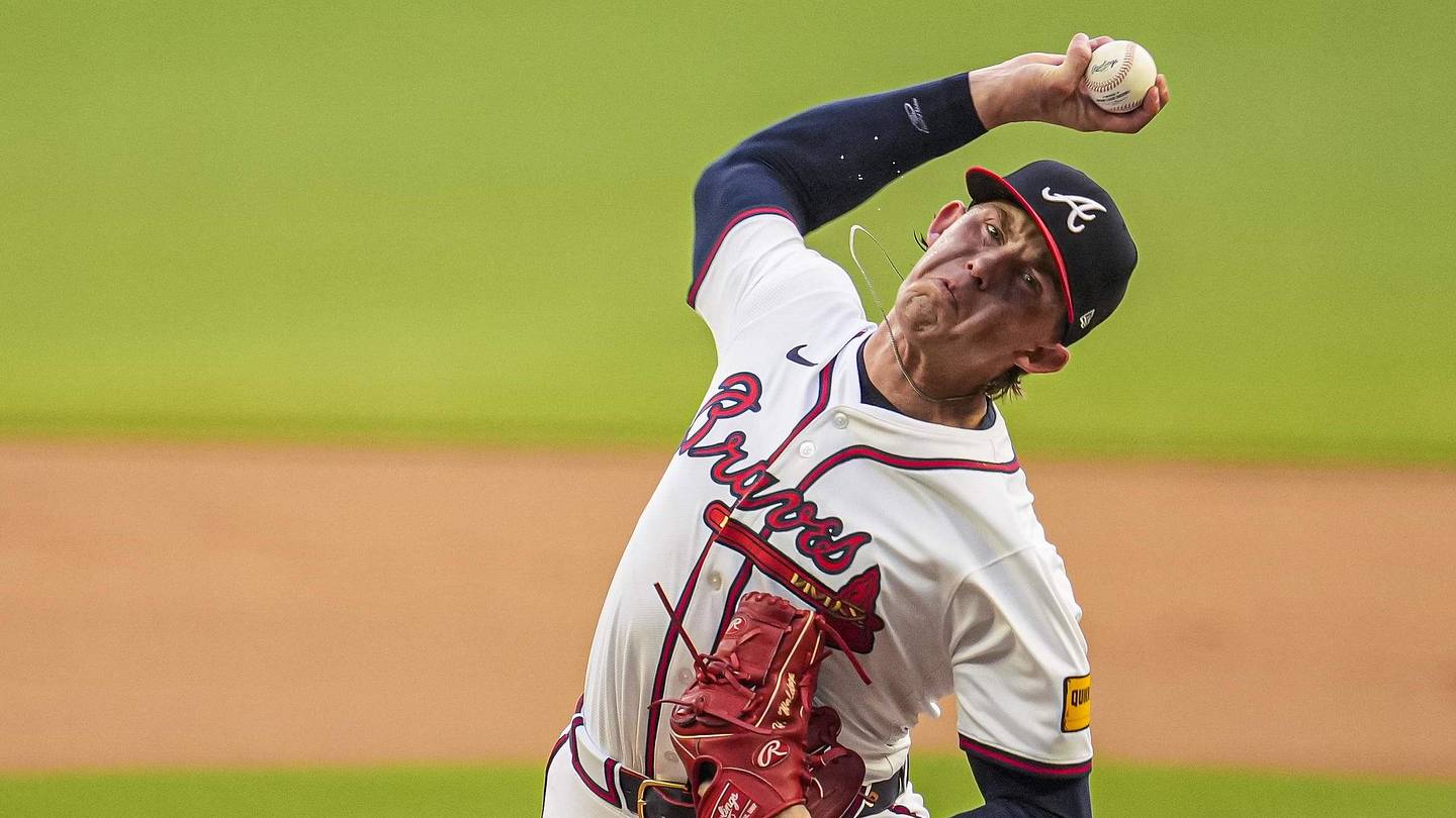 Former Gators Starting Pitcher on Historic Run with Braves