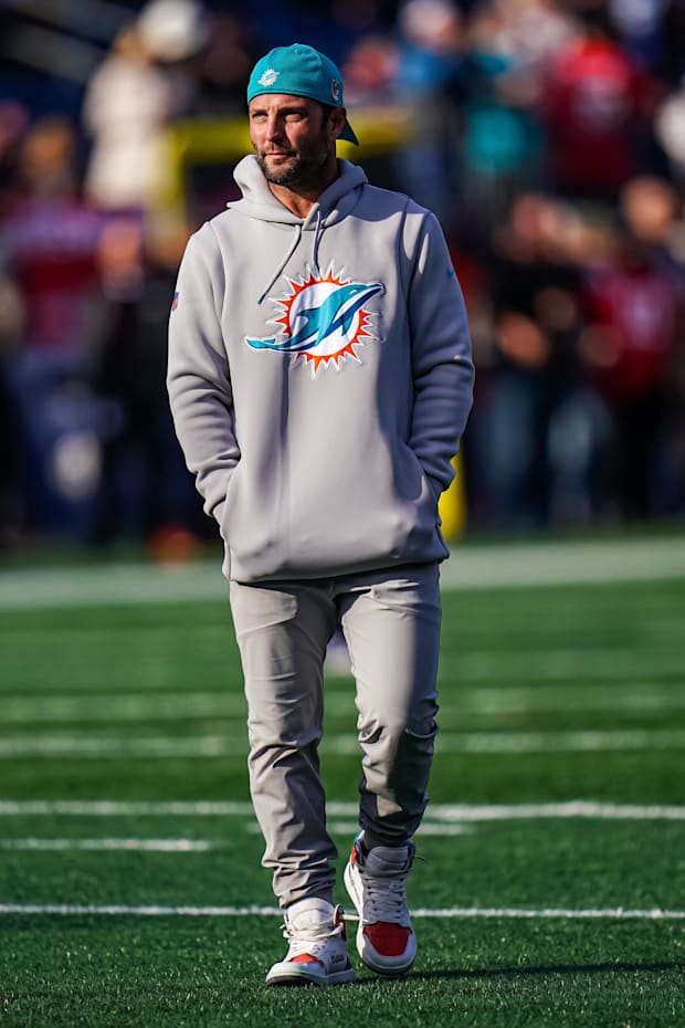 Washington Commanders hire former All-Pro to coaching staff