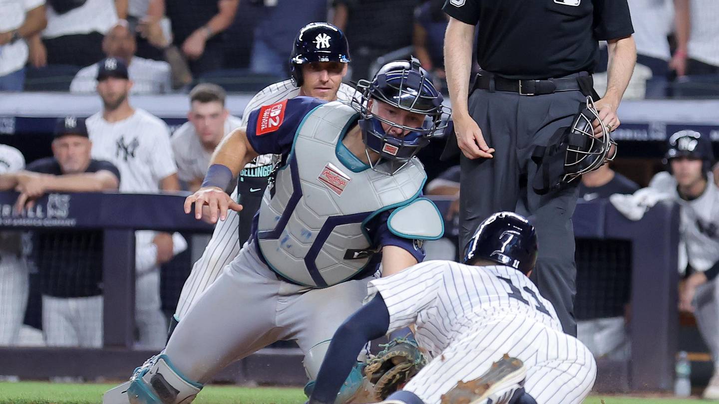 Seattle Mariners Collapse, Fall Out of Playoffs in 6-5 Loss to New York ...