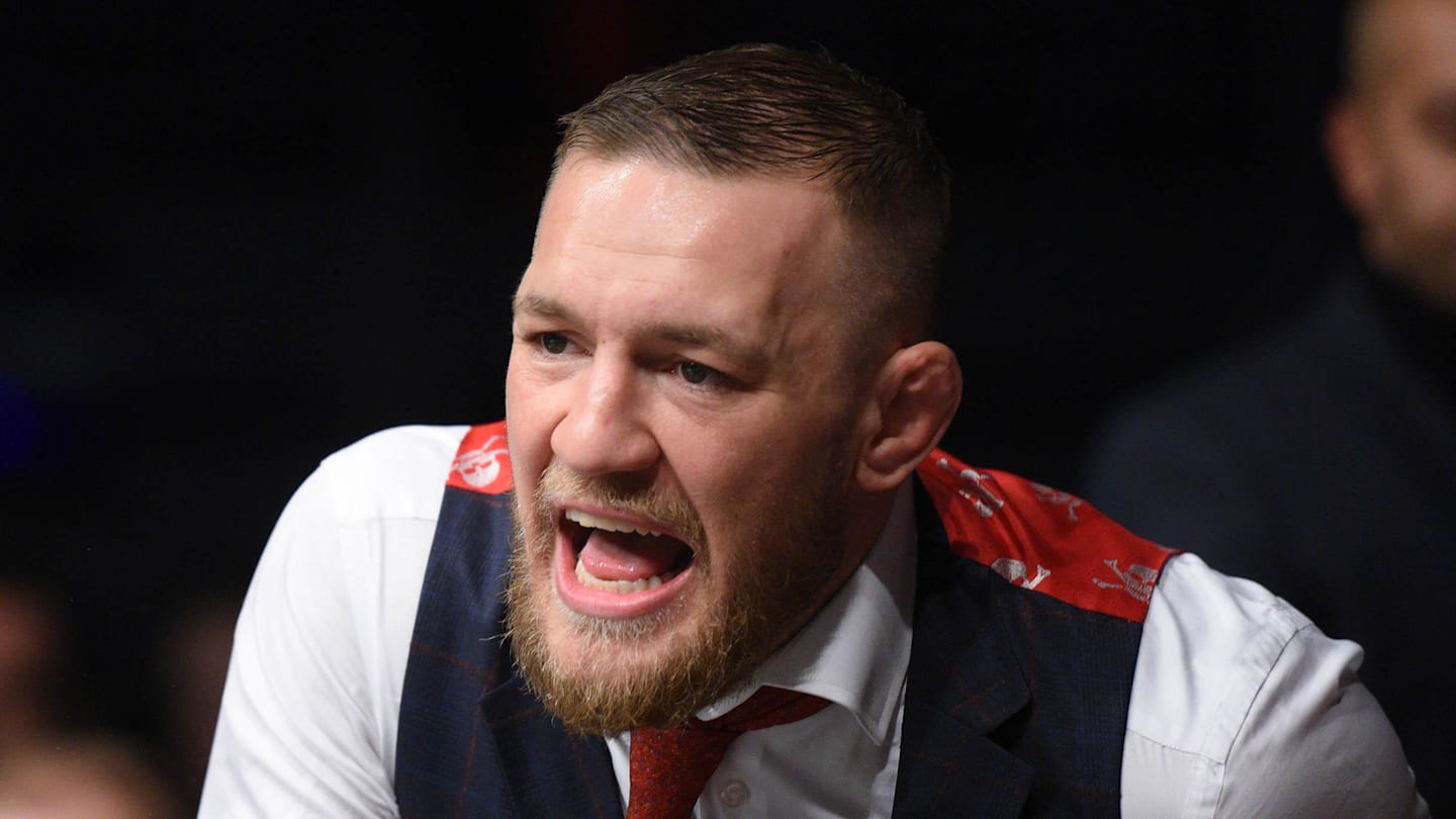 UFC fighter calls on fans to "stop praising" Conor McGregor after White ...