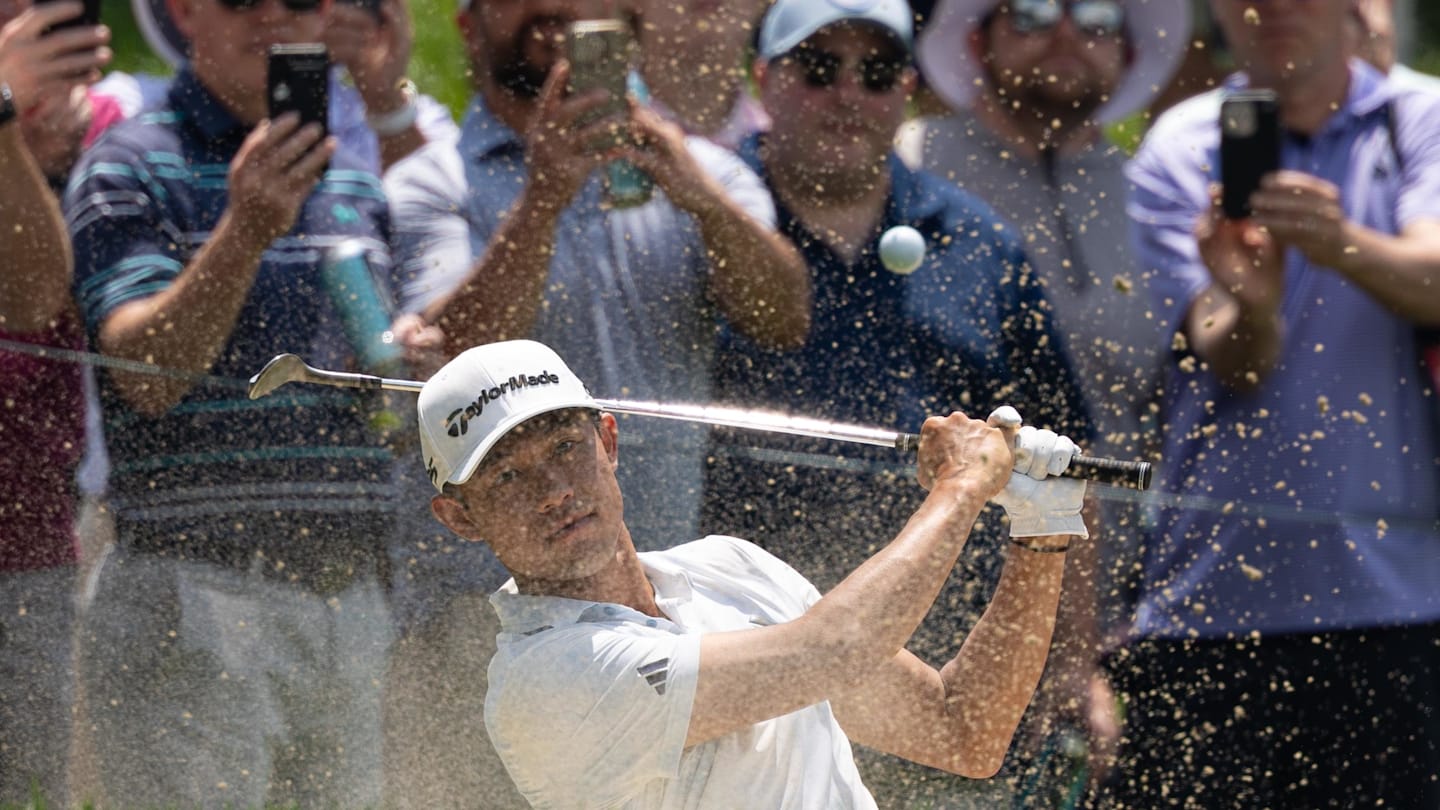 Collin Morikawa Tabs a Veteran Caddie For Next 2 Weeks