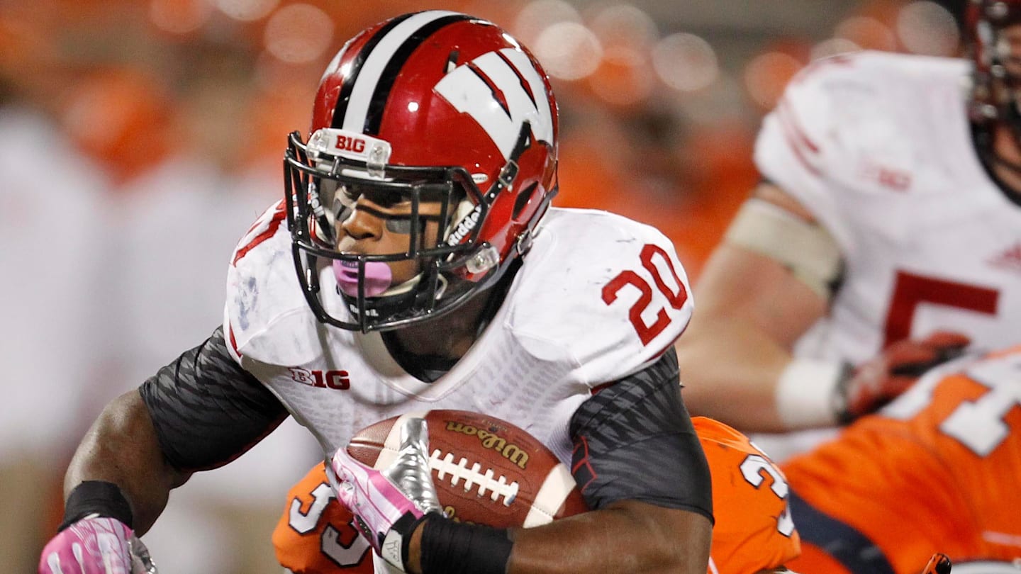 Former Badgers star RB impressed with dominant running game against Rutgers