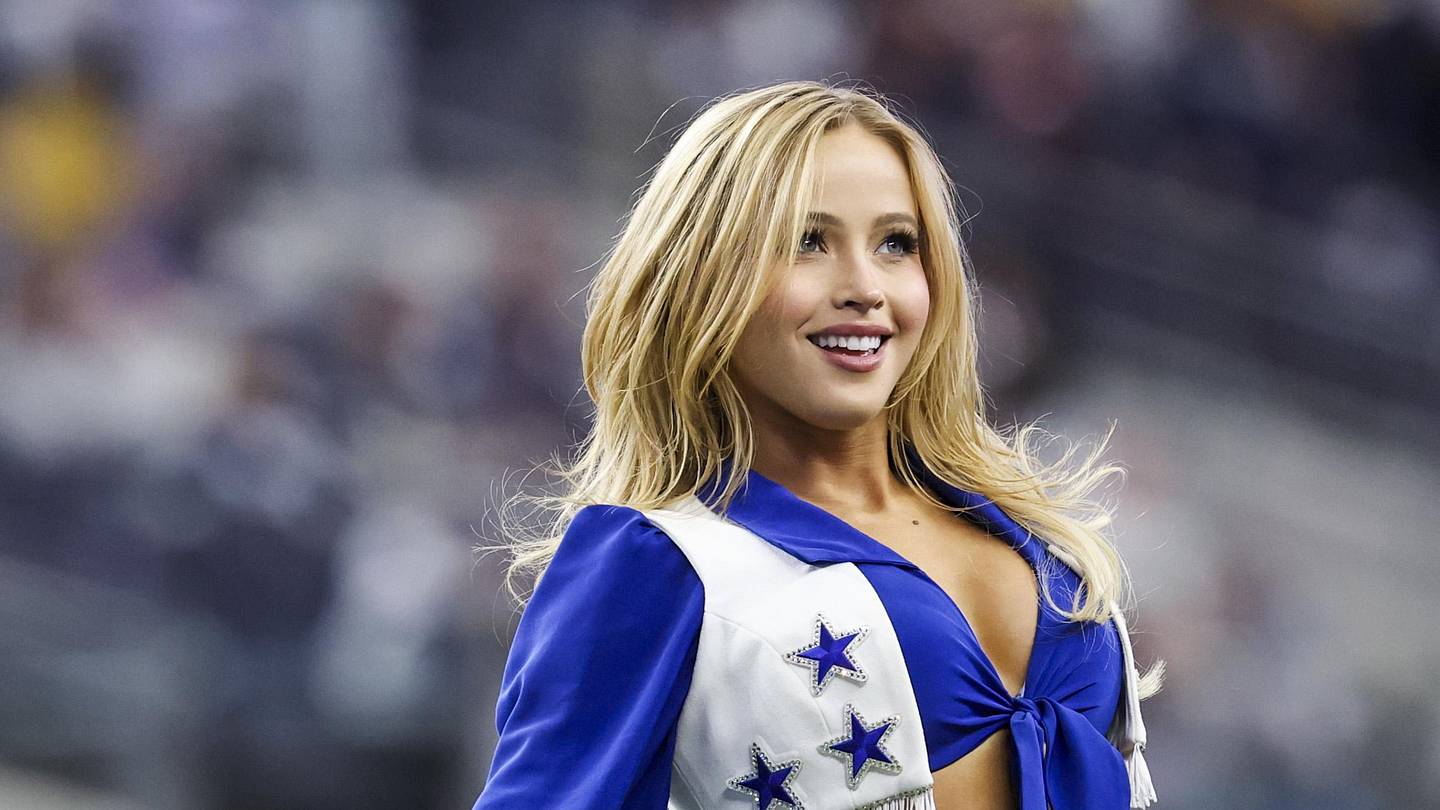 Dallas Cowboys cheerleaders pay heartfelt visits to veterans during ...