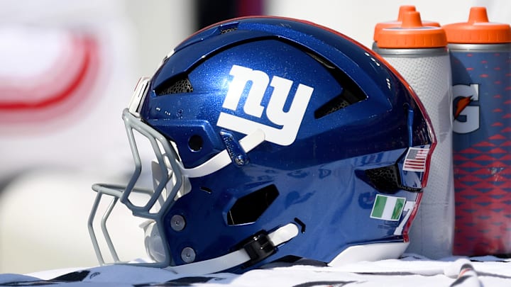 Giants Predicted To Sign Former Jets Quarterback To Fix Utter 'Mess'