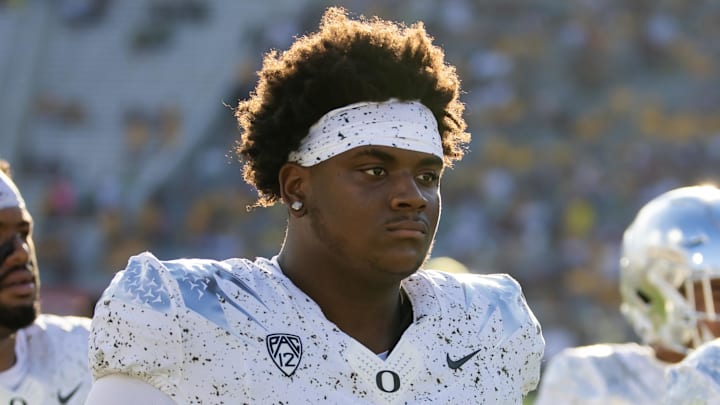 Oregon Defensive Lineman A'Mauri Washington Seeing Big Change In NFL ...