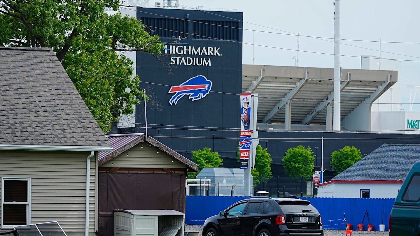 Bills' staff shares 'craziest' Highmark Stadium moment prior to ...