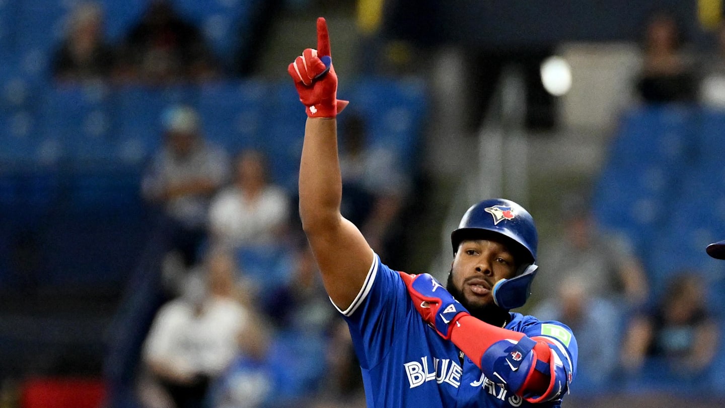 Vladimir Guerrero Jr. Headlines Group of Toronto Blue Jays Big Award ...