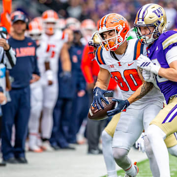 Ex-Husky Myles Gaskin Joins Ravens as Free Agent