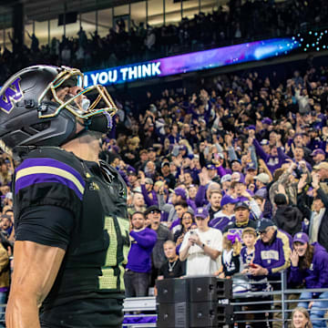 Denzel Boston Makes Inspiring Practice Return for Huskies